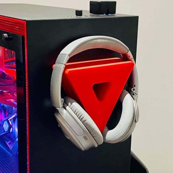 3D Printable Magnetic Headset Mount & Cable Management by Lazy Bear