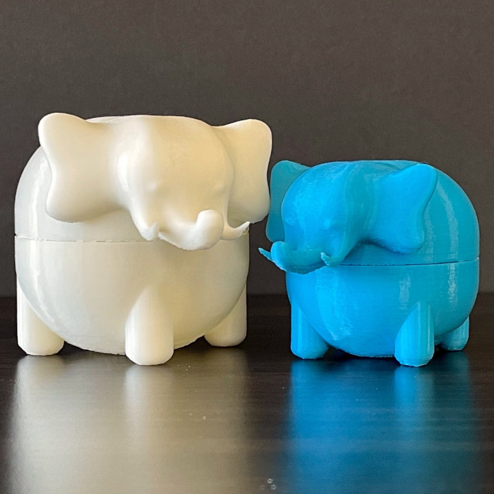 3D Printable Elephant coin bank by Philippe Barreaud