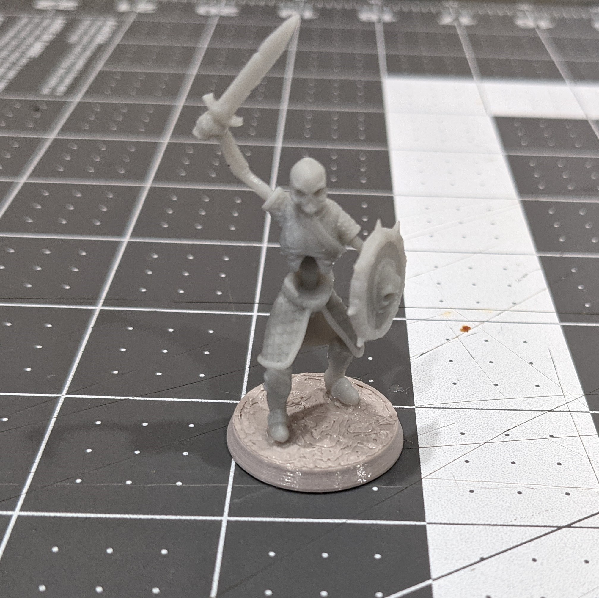 3D Printable Crypt Skeleton 007 [Pre-Supported] by TytanTroll Miniatures