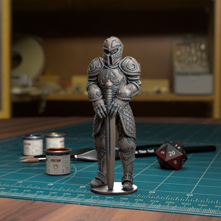 3D Printable Animated Armour Standing [Pre-Supported] by TytanTroll ...