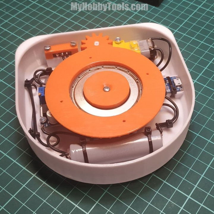 3D Printable 360° ROTATING DISPLAY STAND by Aleksandr Aleksandrov