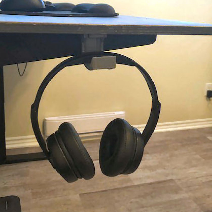 3D Printable Under Desk Headset Support by Stephane Ouzilleau