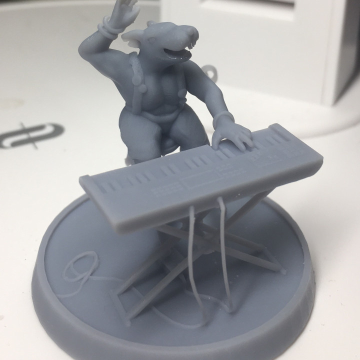 3D Printable Ratman Rave - Keyboard [PRE-SUPPORTED] by Austin Templeton