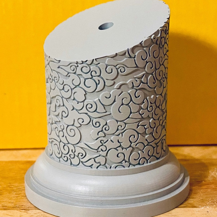 3D Printable Japanese Clouds Plinth by Steven Sankey