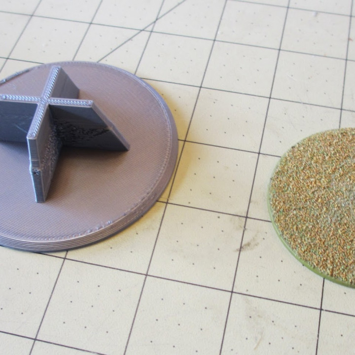 3D Printable Eldar Falcon or Wave Serpent flying stand by Gillian Kelleher