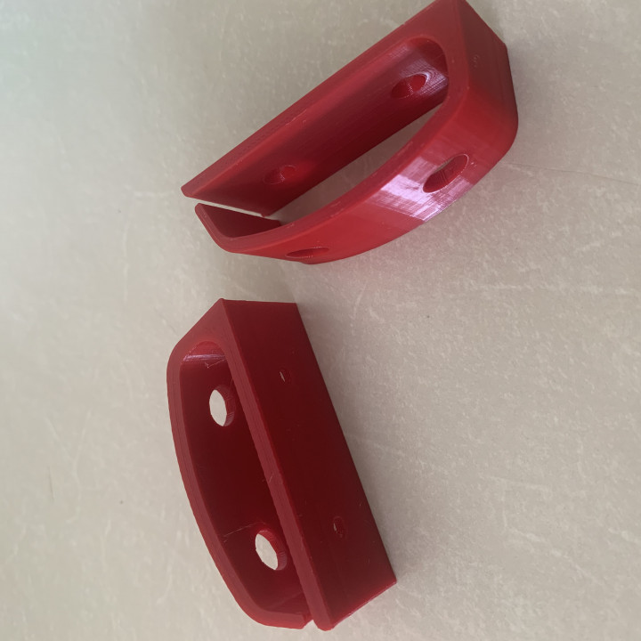 3D Printable Under table cable clip by Vicros