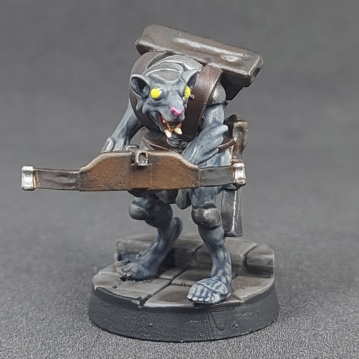 3D Printable Ratfolk A - Crossbow01, Pre-Supported by ColossalMiniatures