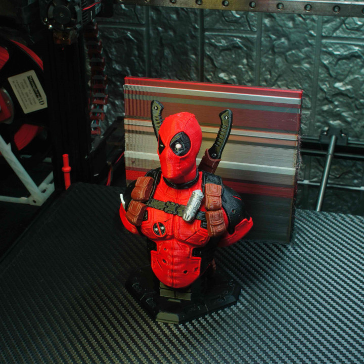 3D Printable Deadpool Multicolour Remix for MMU and Palette by iczfirz