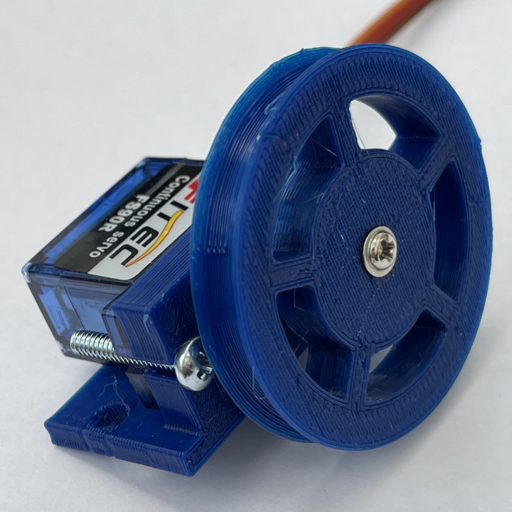 3D Printable Servo motor mount and wheel by David Thornburg