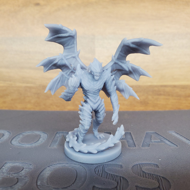 3D Printable Winged Horror - Pre Supported by Tom's Twisted Tavern