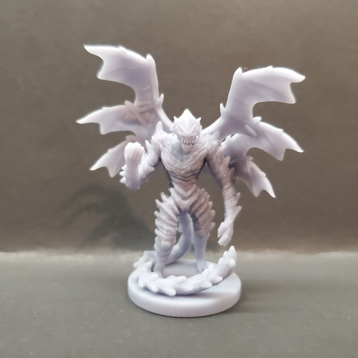 3D Printable Winged Horror - Pre Supported by Tom's Twisted Tavern