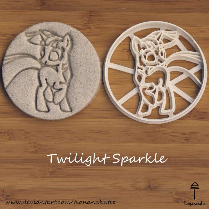 3D Printable My Little Pony Cookie Cutters by