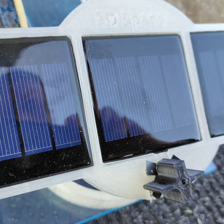 3D Printable Photovoltaik Solar Dual Axis Tracker by vad.cherner@gmail.com