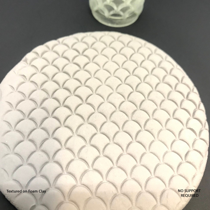 3D Printable Texture Roller - Round Scales ( Fish Scales) by Arif Sethi