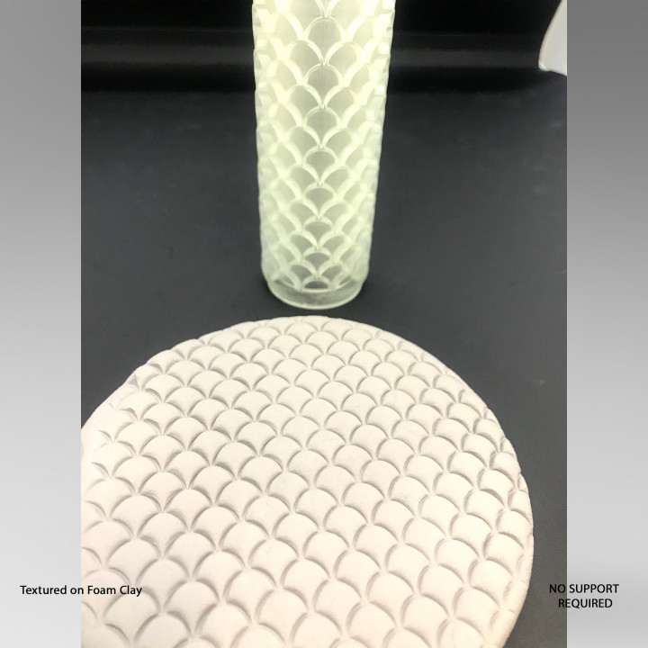 3D Printable Texture Roller - Round Scales ( Fish Scales) by Arif Sethi