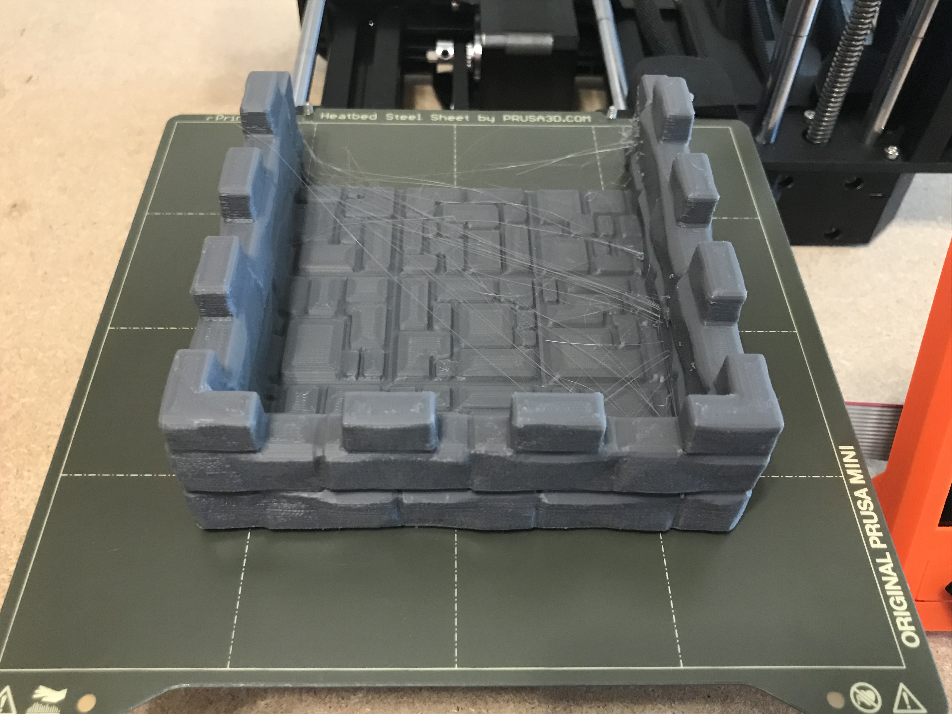 3D Printable Tilestone Ramparts Dice Tower by brander roullett