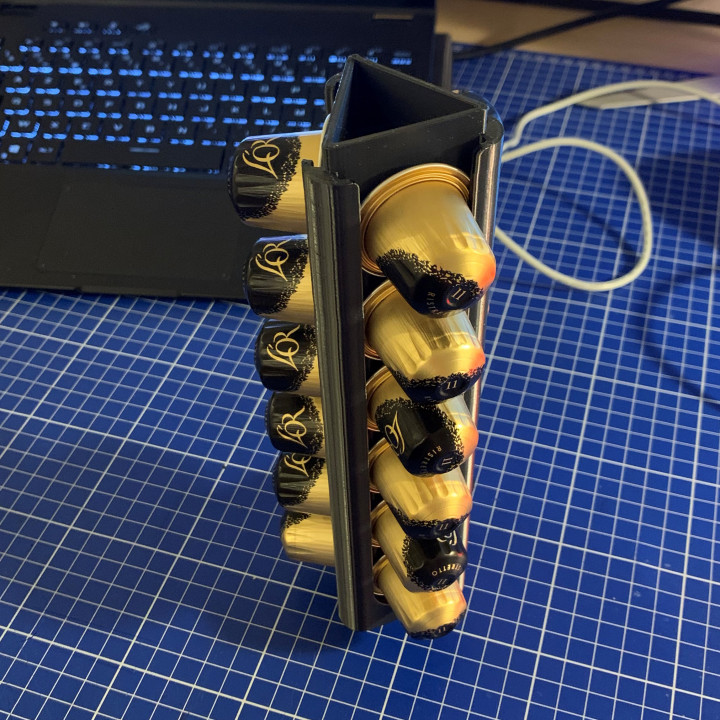 3D Printable Nespresso capsule tower - 18p by Ewan_A