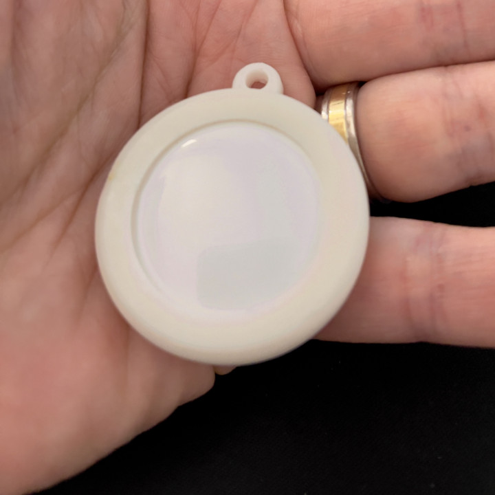 3D Printable AirTag keyring by antonio deflorian