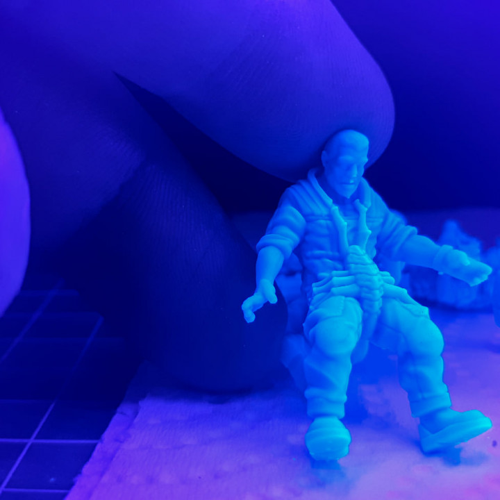 3D Printable ALIEN BELLY HUGGER SAD VICTIM by PAPSIKELS MINIATURES