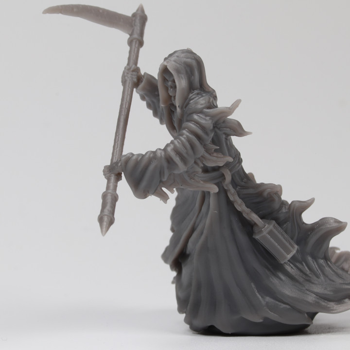 3D Printable Reaper - Attacking by Runeforge Studios
