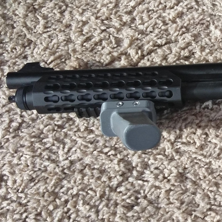 3D Printable Angled 45 Degree Foregrip by Sebastian Steiner