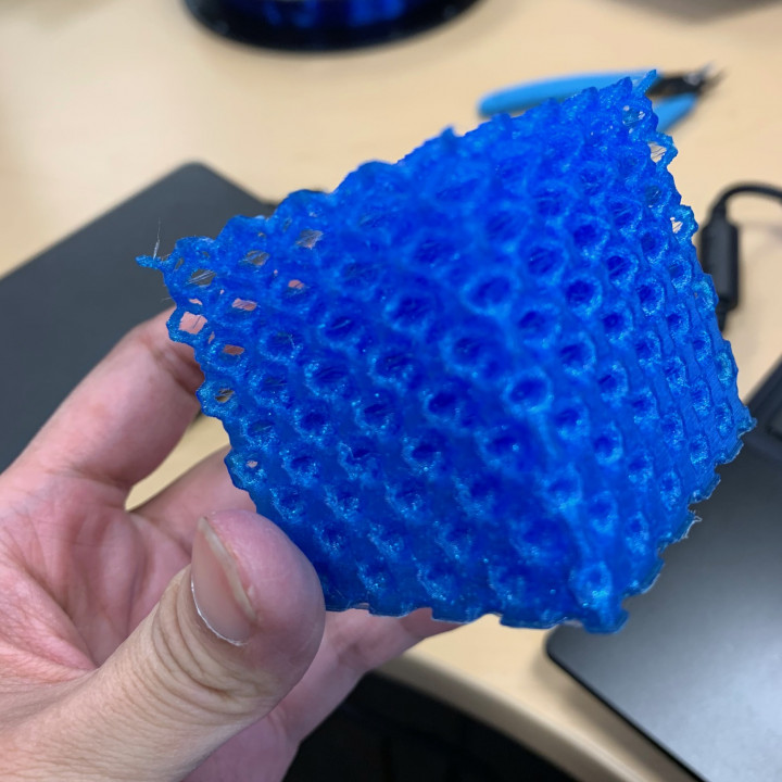 3D Printable TPU Test Cube by Sabrina Russell