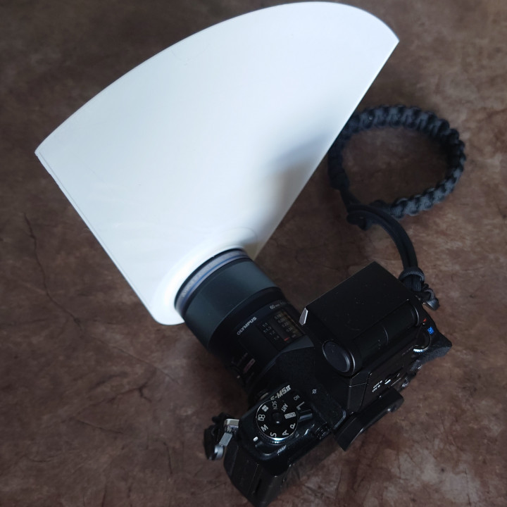 3D Printable Olympus 60mm Macro Lens Diffuser by Роман Леукин