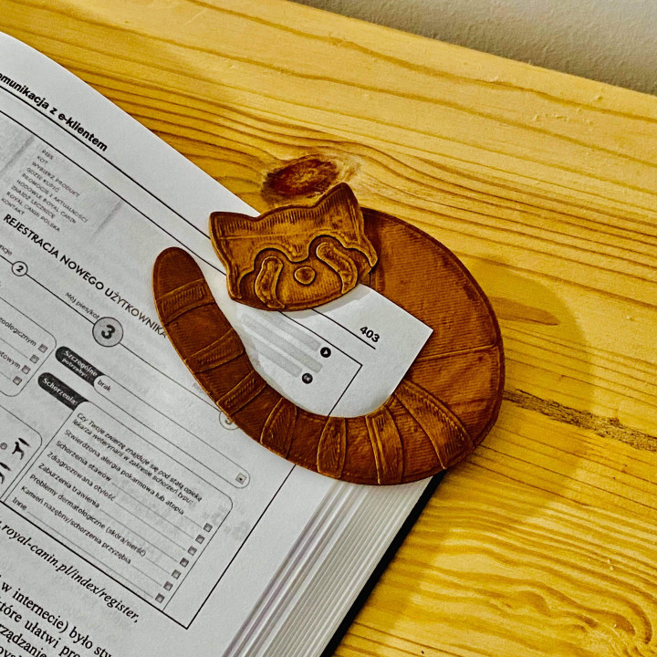 3D Printable Wooden Red Panda Bookmark by Lazy Bear