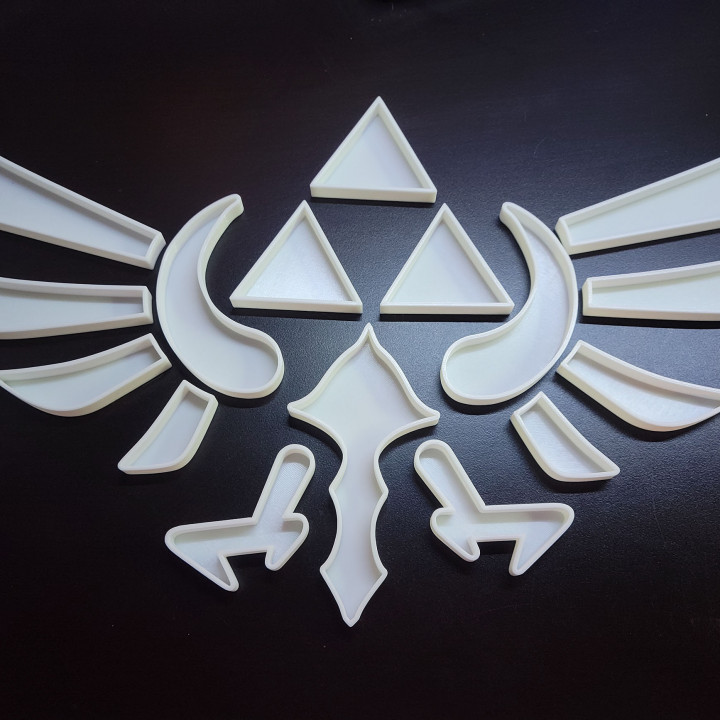 3D Printable Hyrule Royal Family Crest LED Sign/Lamp by Crimson Eidolon