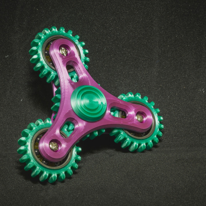 3D Printable Gear spinner by Andrey Fedotov