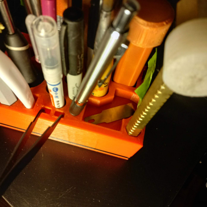 3D Printable Big Tool Stand by Micah Carrillo