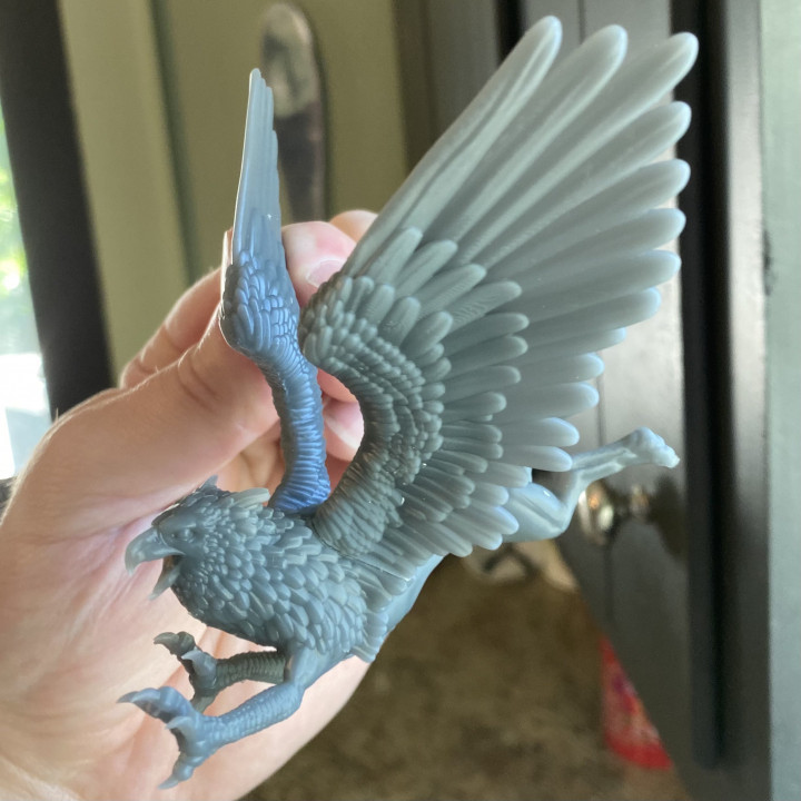 3D Printable Griffin - Tabletop Miniature by Yasashii Kyojin Studio