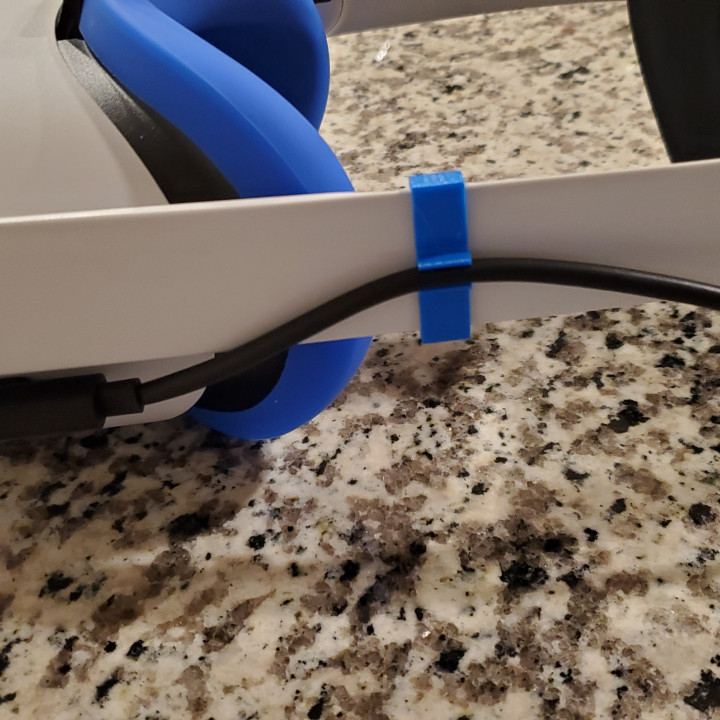 3D Printable Oculus Quest 2 Elite Strap Link Cable Support by Zack Clarke