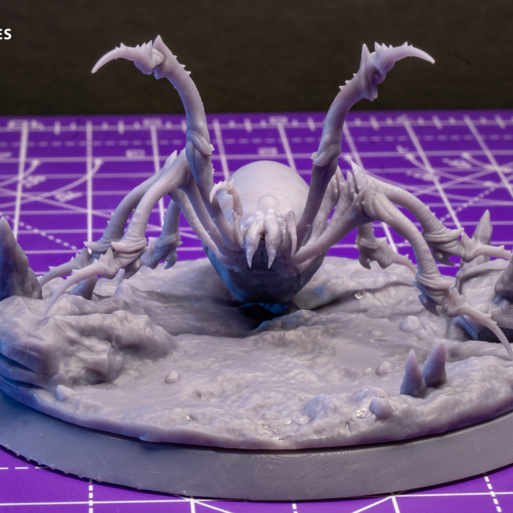 3D Printable Phase Spider Pose 2 by PSMiniatures