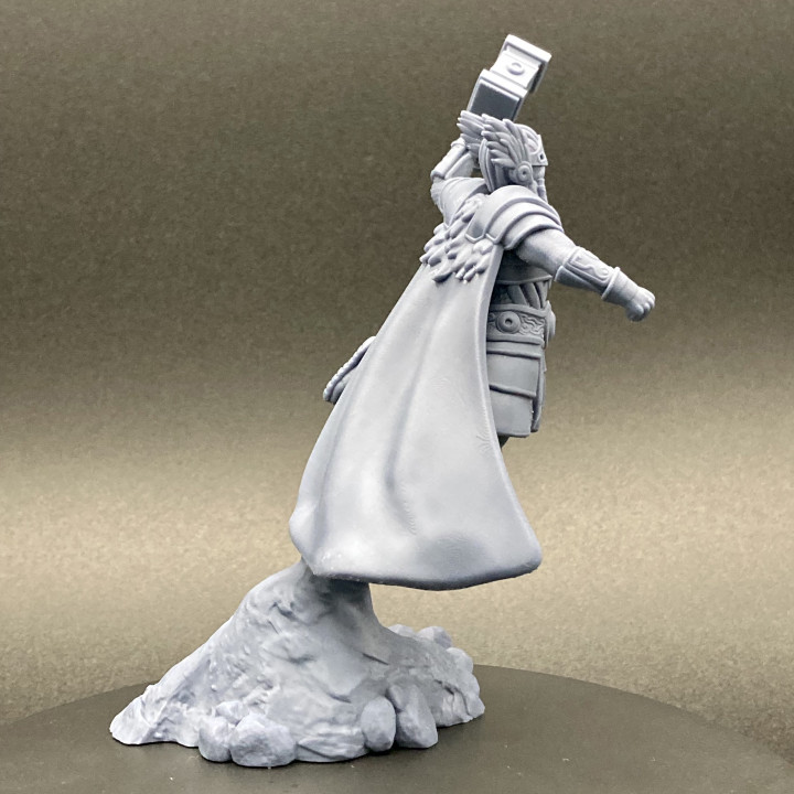 3D Printable Thor Miniature (Pre-supported) by Fotis Mint Studios