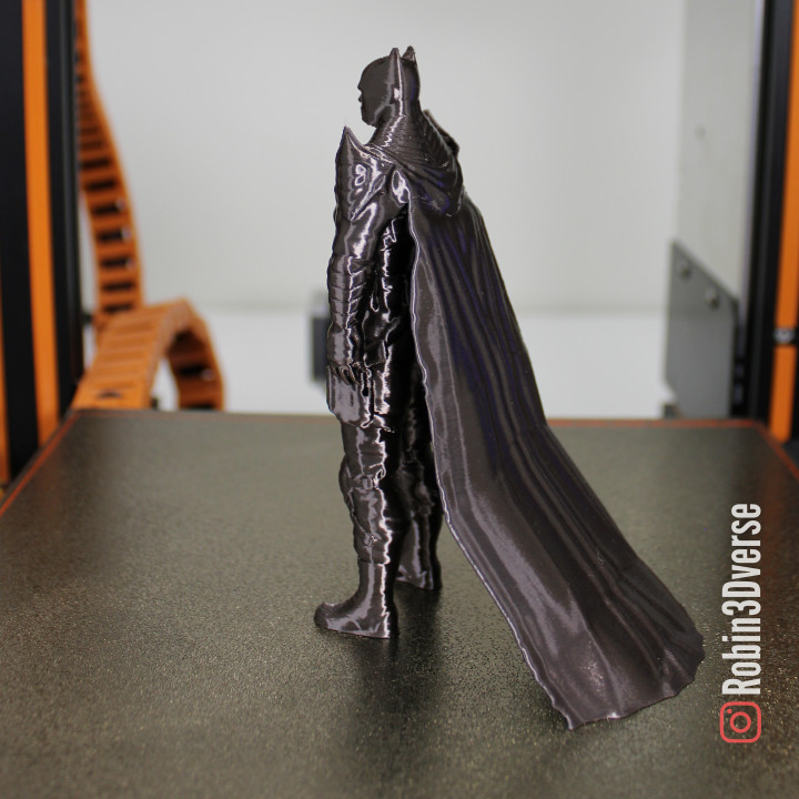 3D Printable Batman Support Free Remix by Robin 3Dverse