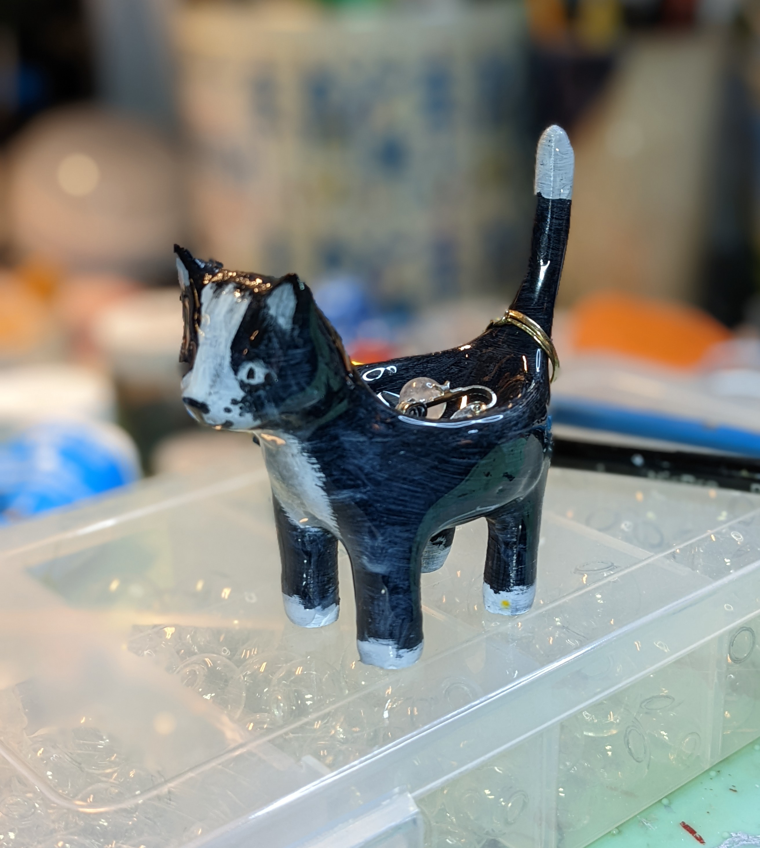 Black cat ring holder store