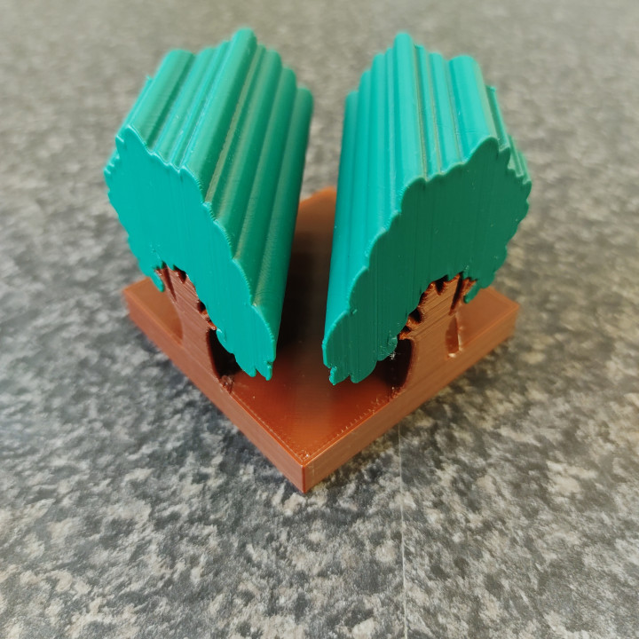 3D Printable Impossible Tree by Grootel