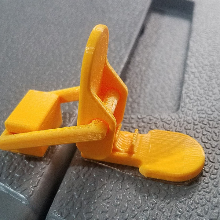 3D Printable Lever Latch With Locking System by cu de vaca