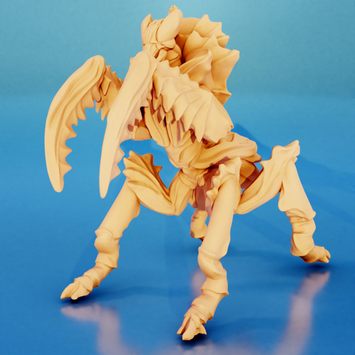 3D Printable Ntoo preying mantis by Cult of Pickle
