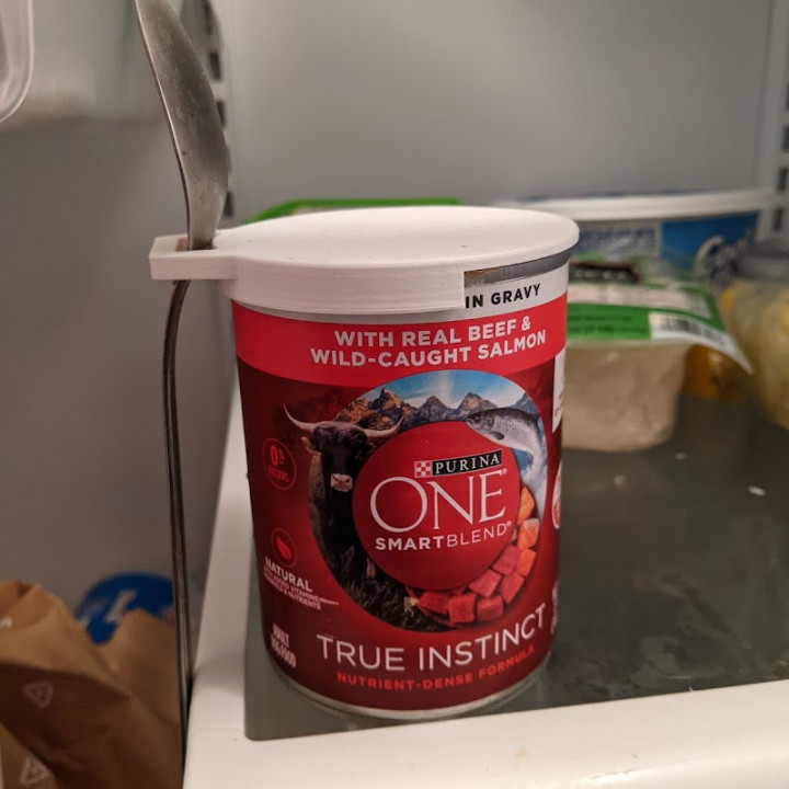 3D Printable Snap-On Dog Food Lid by Josh