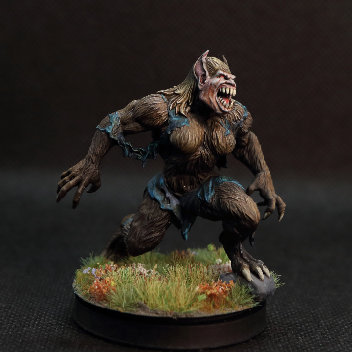 3D Print of Female Werebeast - 32mm - DnD 通过 Blaze_Hammer47