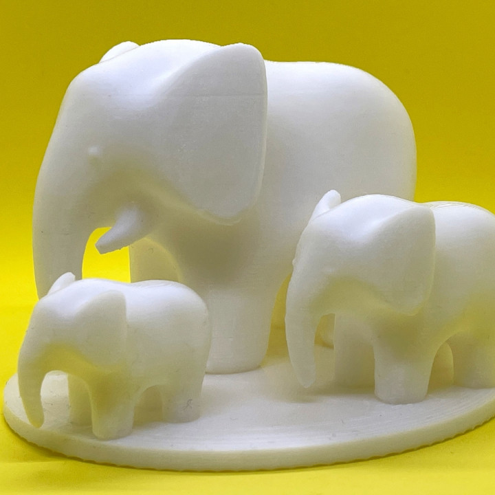 3D Printable Elephant family by Philippe Barreaud
