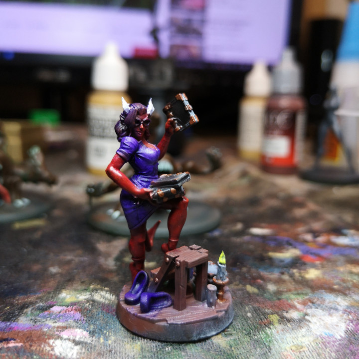 3D Print of Liz, the Librarian (2 Versions) by Kamth