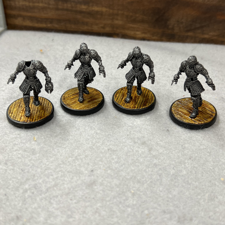 3D Print of Animated Armor Set / Cursed Castle Guard / Ghost Possessed ...