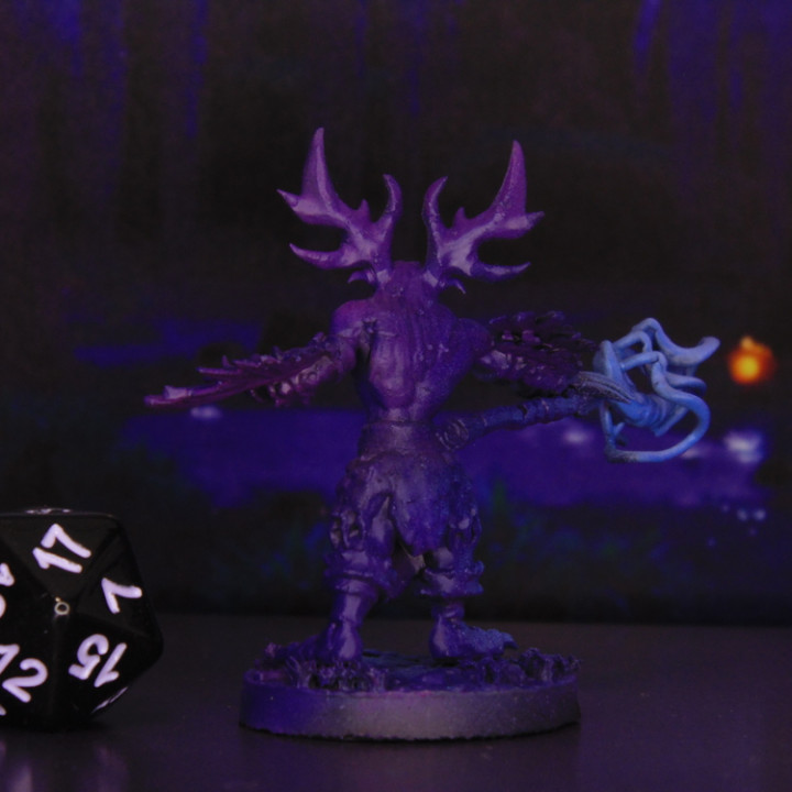 3D Printable Stormrage Night Elf attack posed - 32mm scale printable ...