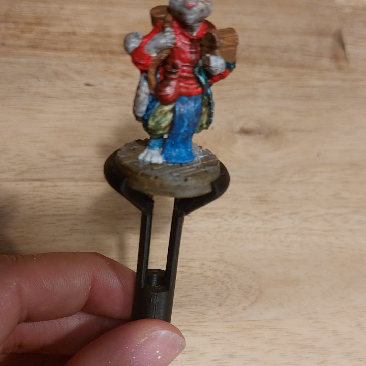 3D Print of Simple One Piece Miniatures Painting Handle (50mm) by Lunakir13