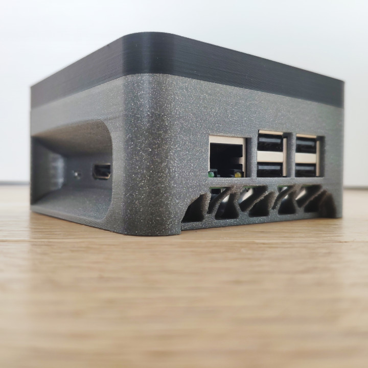 3D Printable RPI 3B AND 4B CASE by Kevin Thomas
