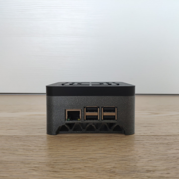 3D Printable RPI 3B AND 4B CASE by Kevin Thomas