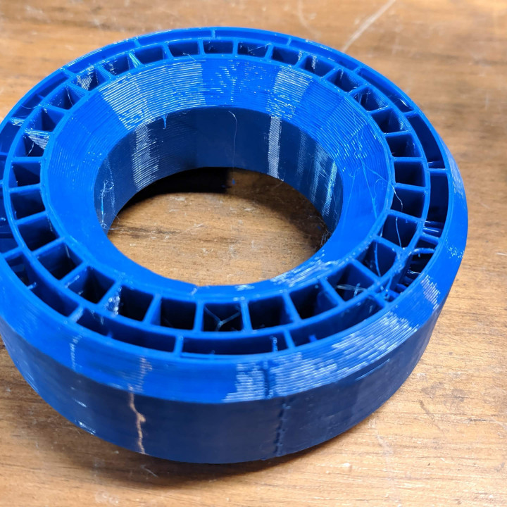 3D Printable 4.75" Tire Insert (1.9" wheel) by Daniel Anguita